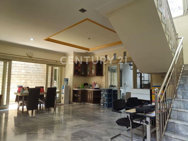 Rumah Dua Jalur Luas Tebet Timur Dalam | One21